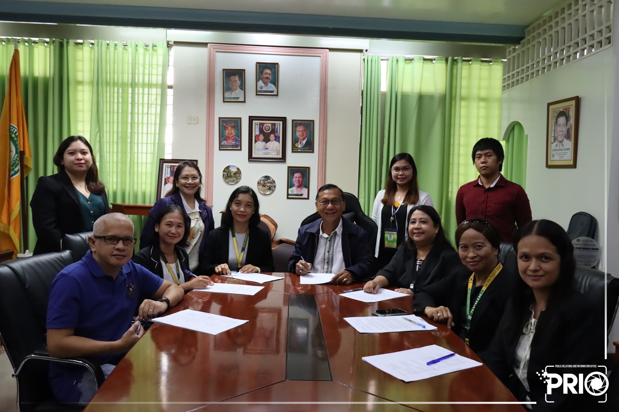 IN PHOTOS: MOA signing between DOST-PCHRD and CMU-Tuklas Lunas ...